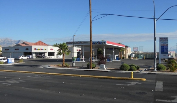 Gas Station, Convenience Store w/ Freeway Sign FOR SALE on 3815 E ...