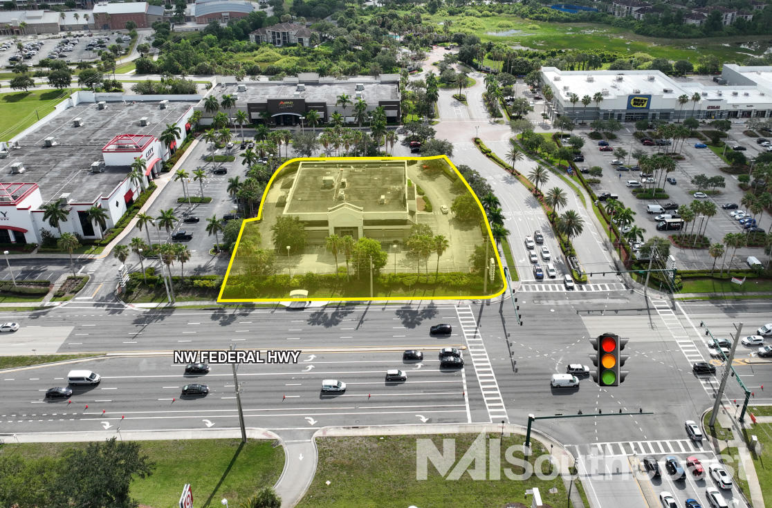 Freestanding Retail Building FOR LEASE on 2651 NW Federal Highway ...