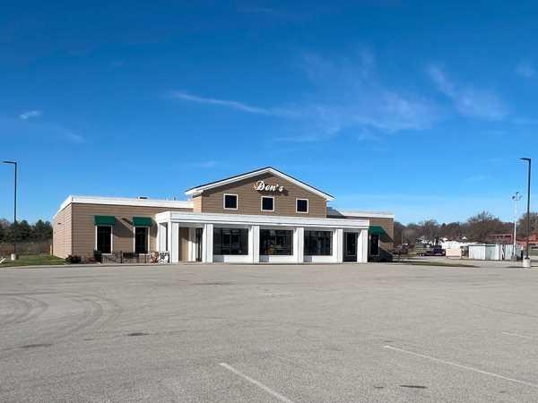12,000 SF Commercial Building with Warehouse Space FOR SALE on 651 ...