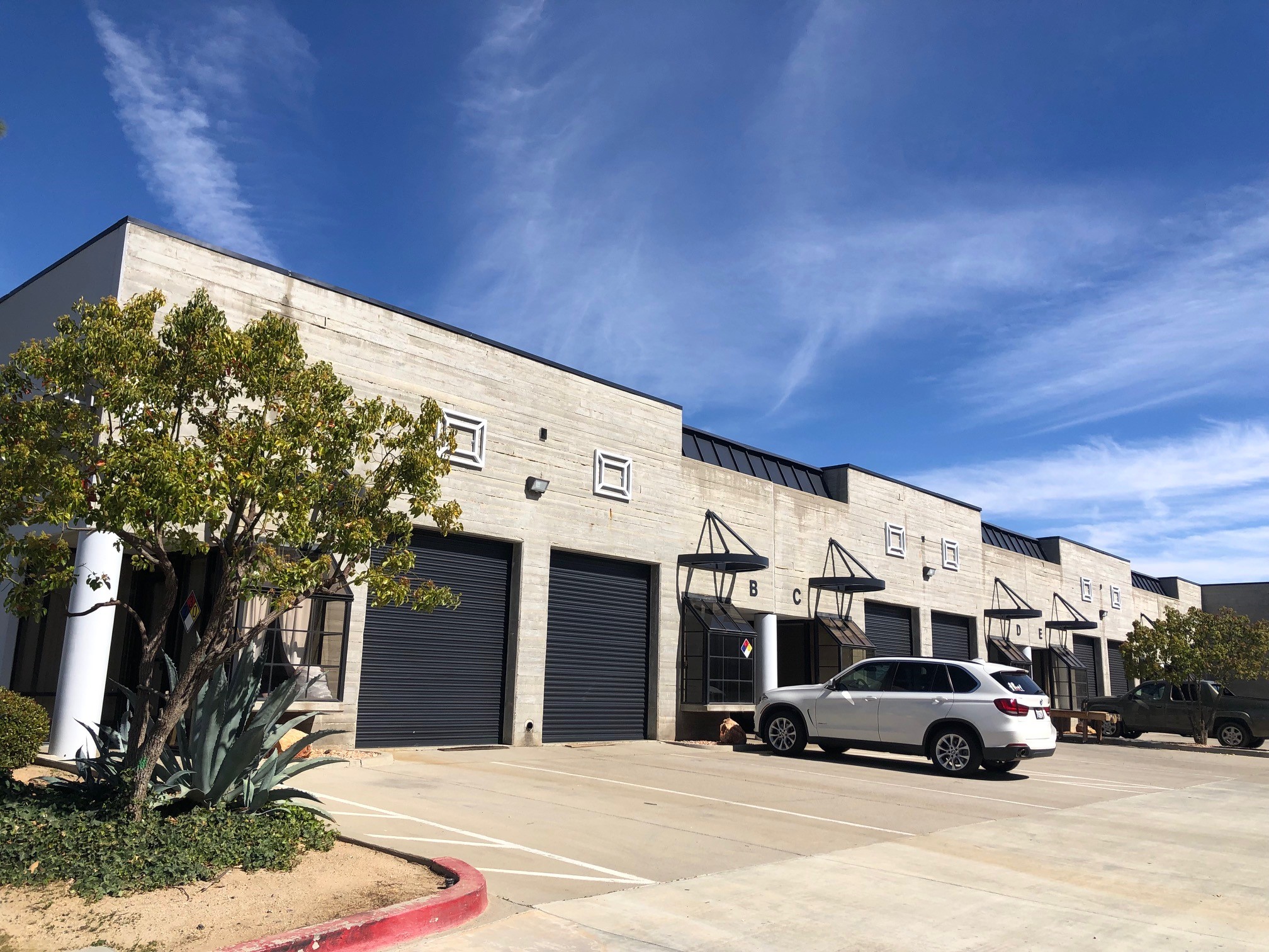 580 Third Street Business Park FOR LEASE on 580 Third Street Suite F ...