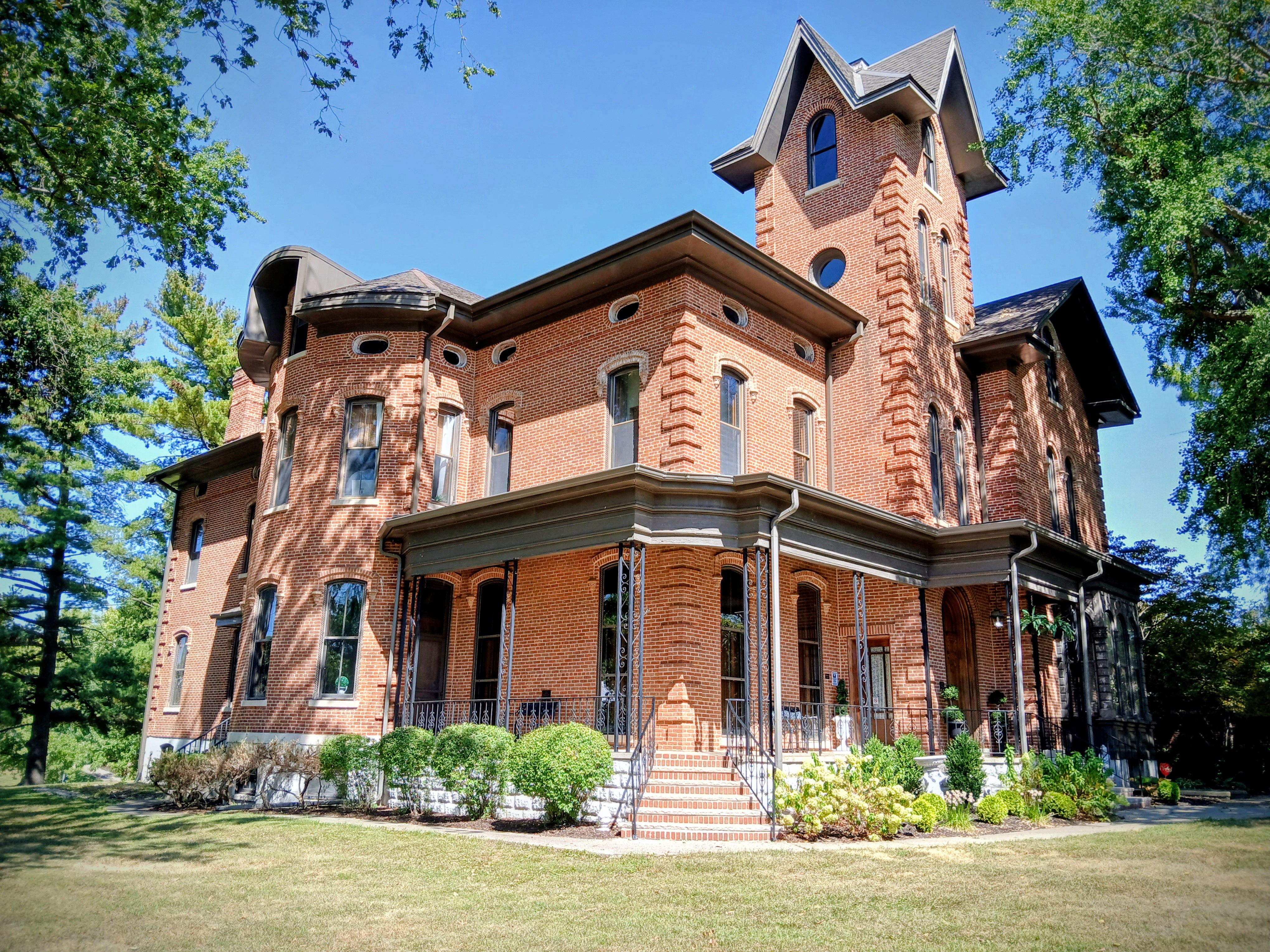 Brinkerhoff Mansion FOR SALE on 1500 North 5th Street, realnex.com