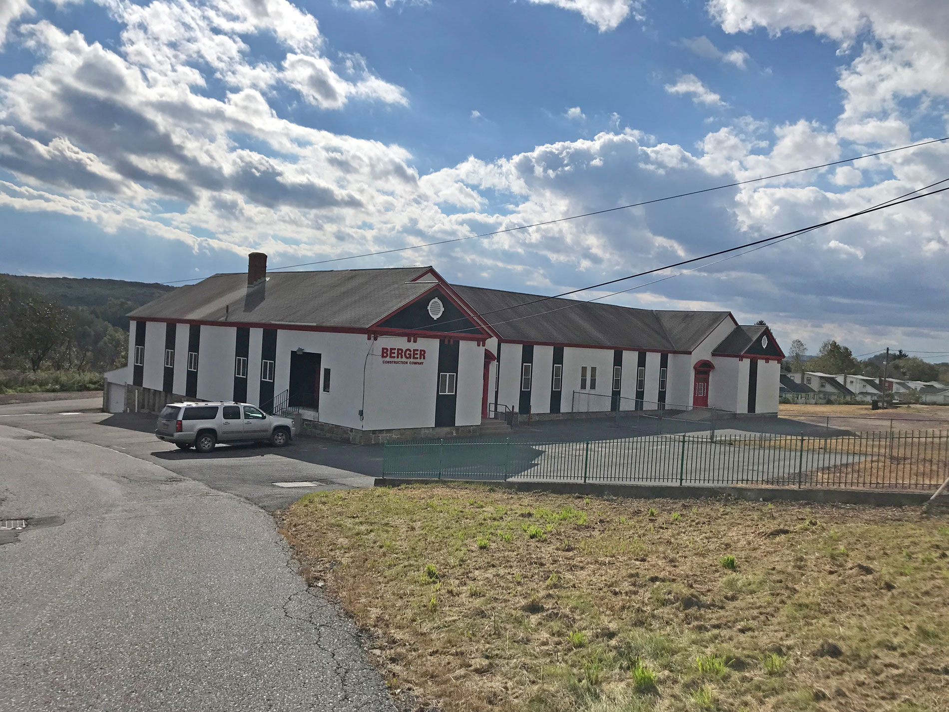 Berger Construction Building FOR SALE on 1934 Pennsylvania 940, realnex.com