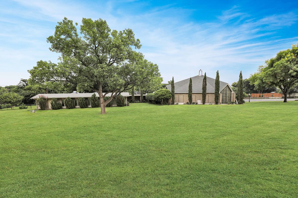 4.5 Acres Special Use Property in Lake Highlands Submarket FOR SALE on ...