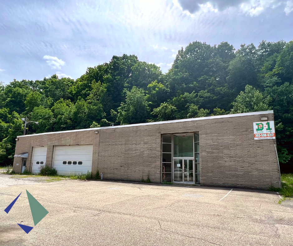 Former Large Fire Hall FOR SALE on 1512 Pennsylvania 51, realnex.com